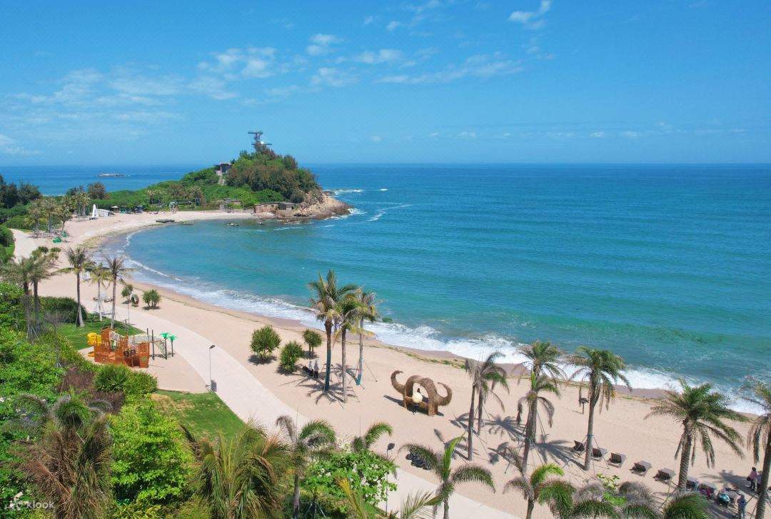 Huizhou Shuangyue Bay Sunrise Silver Sand Salt Crystal Hotel - Klook ...